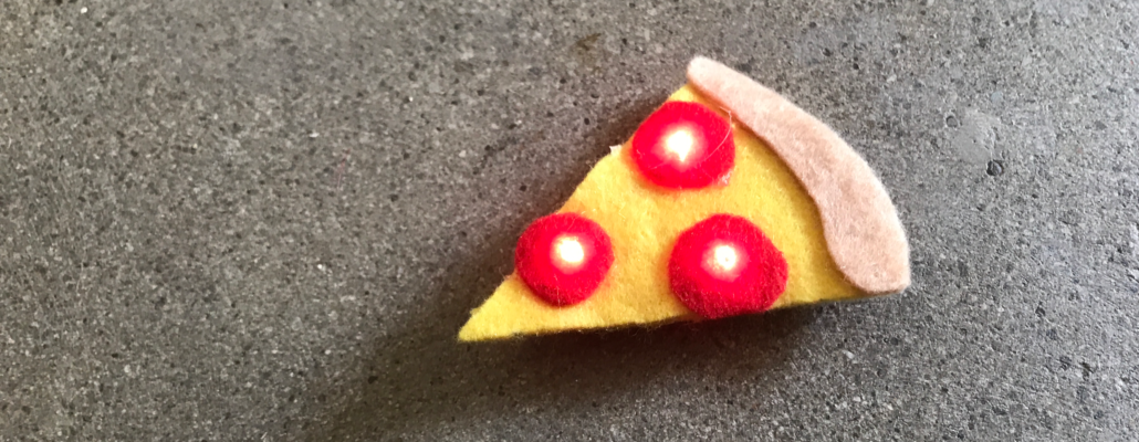 Make a Light Up Pizza – Wearable Tech Tutorials and How-Tos